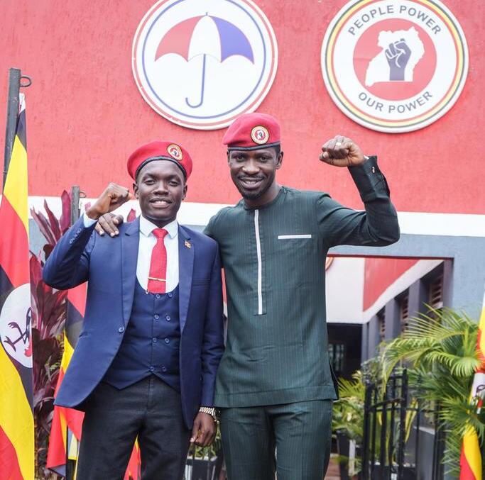 Bobi Wine, Mpuuga salute Alinzo for winning Mak guild presidency - Howwe.ug