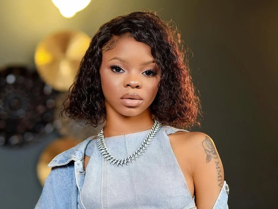 My Inbox Is Full of Men Desperate for Love - Pinky - Howwe.ug