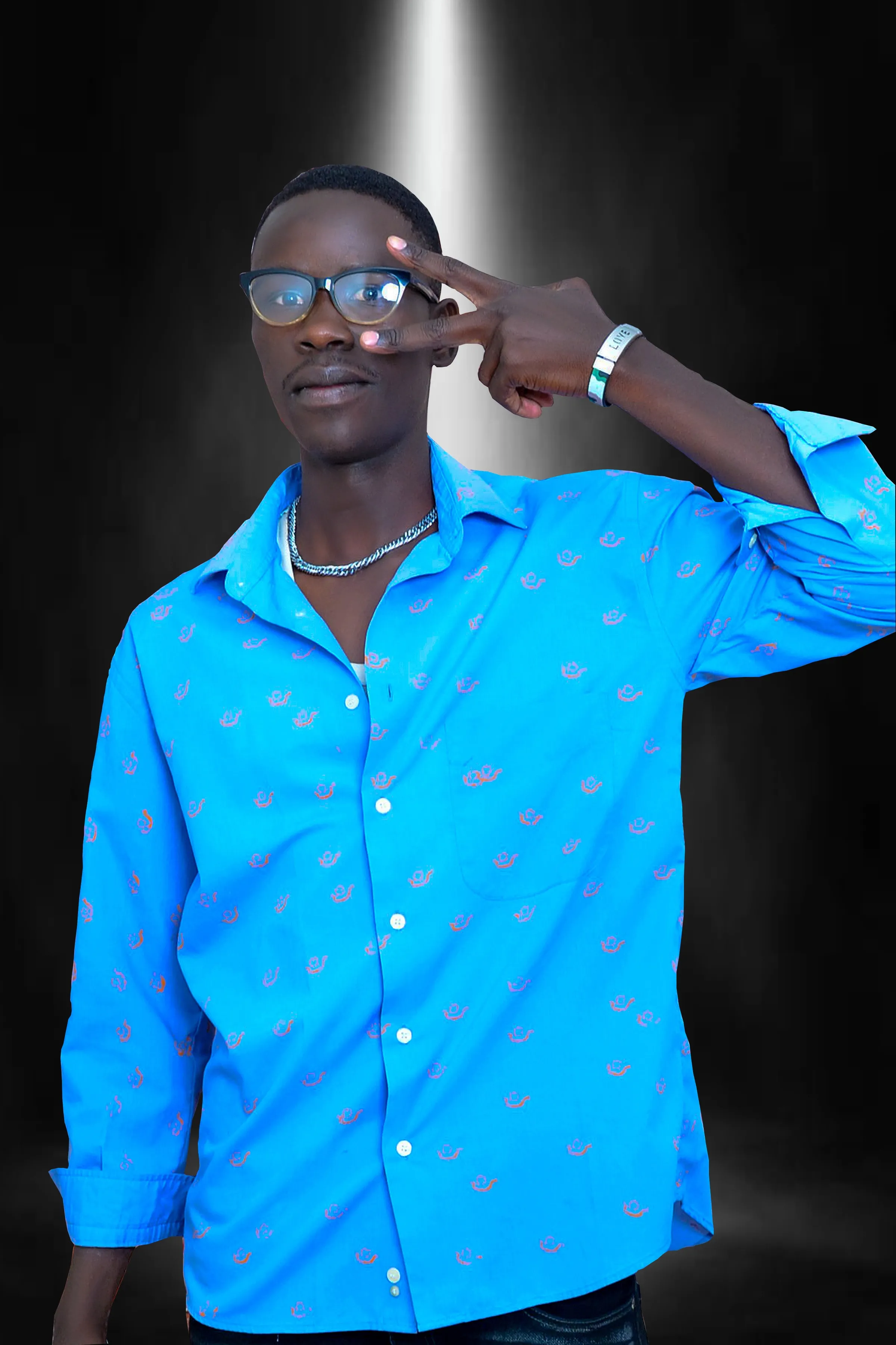 Holly Morgan Music, Songs, Videos, Mp3 Downloads and Biography - Howwe.ug