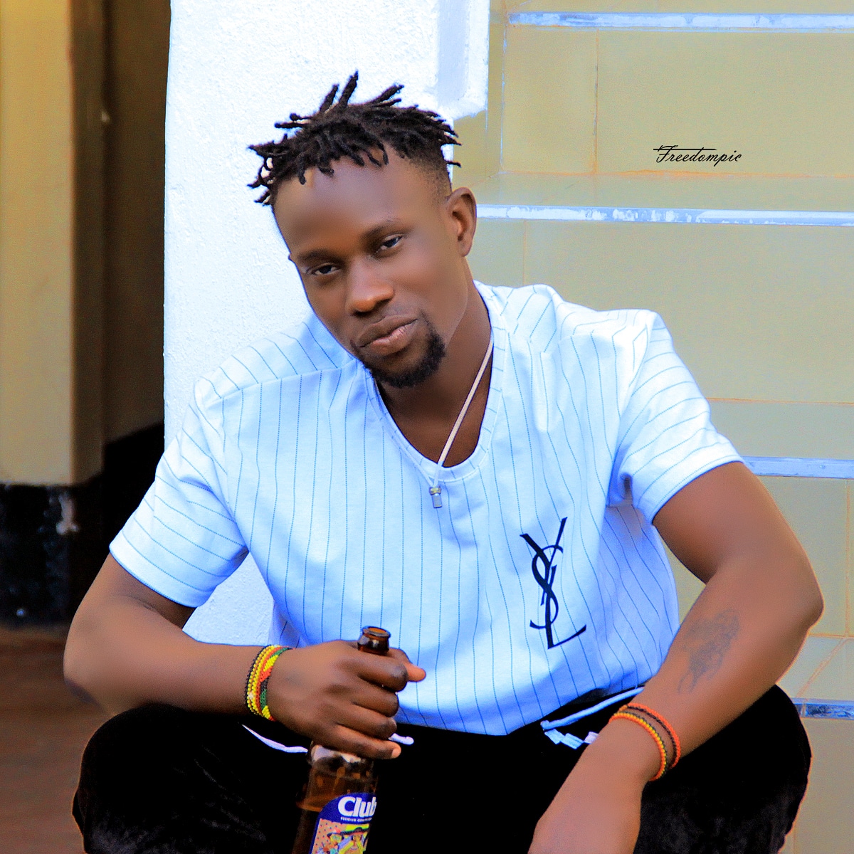 Everbady Daddy Wa Mummy Music, Songs, Videos, Mp3 Downloads and ...