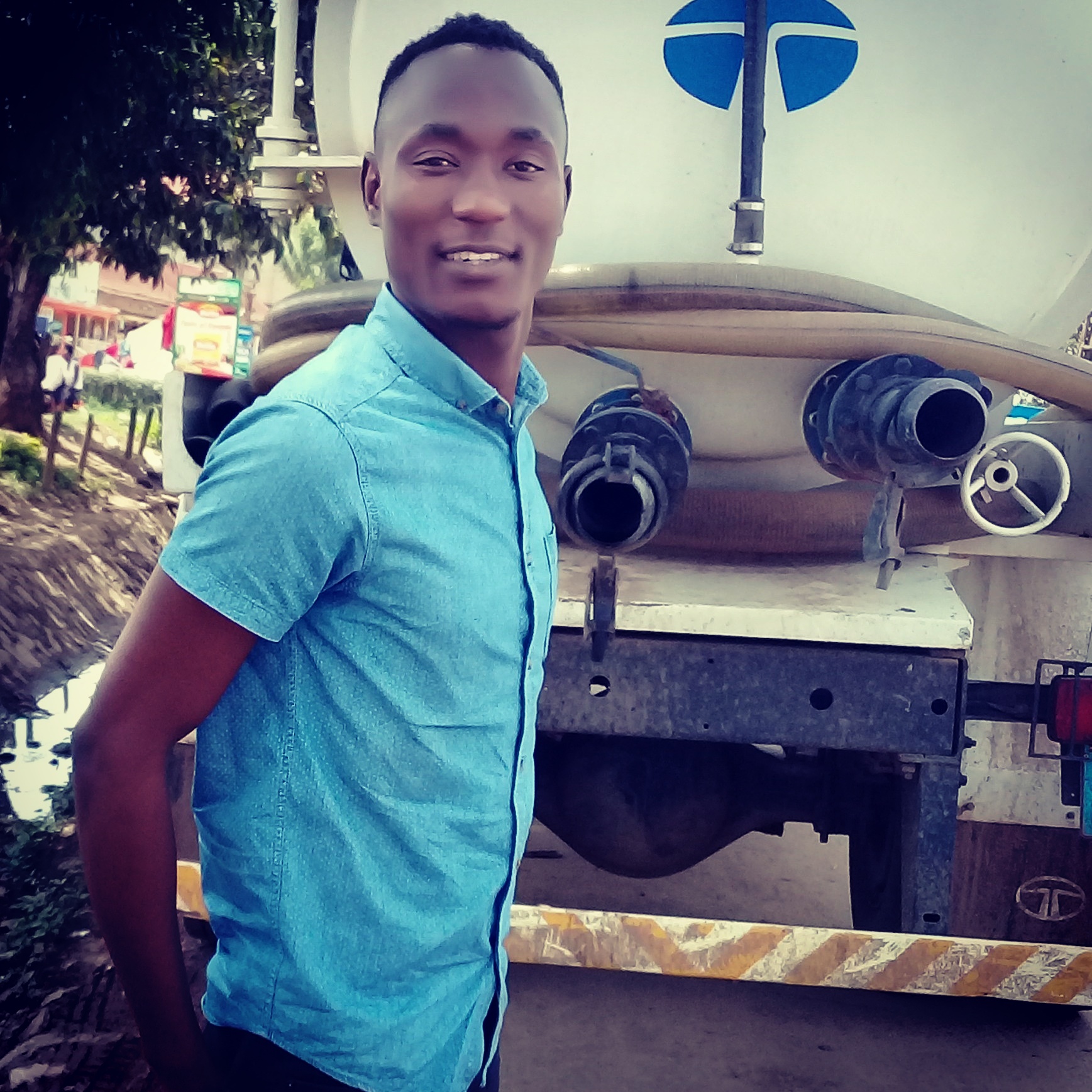 Ulli Music, Songs, Videos, Mp3 Downloads and Biography - Howwe.ug