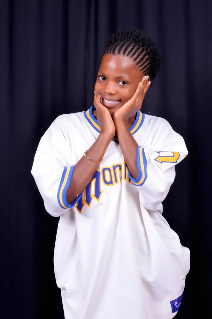 Luna Music Official Music, Songs, Videos, Mp3 Downloads and Biography ...