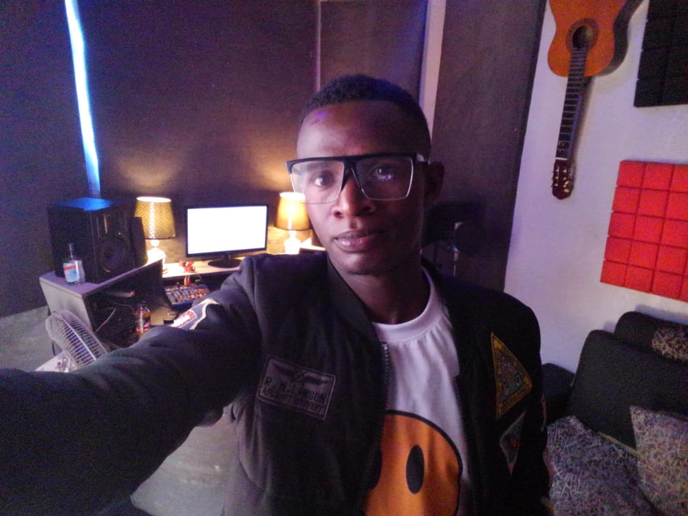 Phantom Daddy Music Songs Videos Mp3 Downloads And Biography Howwe Ug